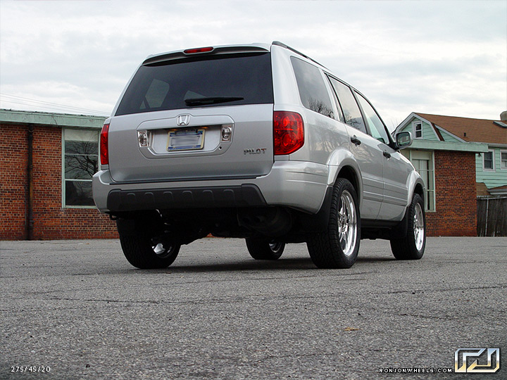My Project pilot with 20" Forge wheels and a bunch of other vehicles ...